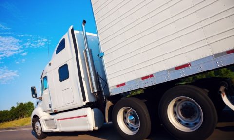 How To Pull Over on the Highway Safely - Star Fleet Trucking - We're ...